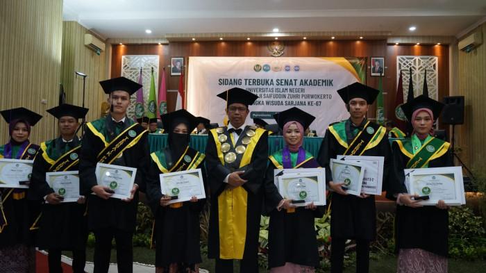 Dua Wisudawan Terbaik di UIN Saizu Purwokerto Bagikan Motivasi Penting - Tribunjateng.com