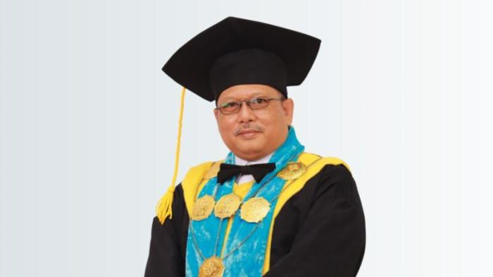 Prof Ahmad Ismail Dikukuhkan Jadi Guru Besar, Tawarkan Revolusi ...
