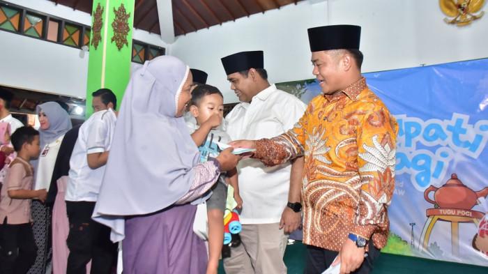Bupati Tegal Ischak Gelar Doa Bersama dan Santunan Anak Yatim pada Peringatan Maulid Nabi ...