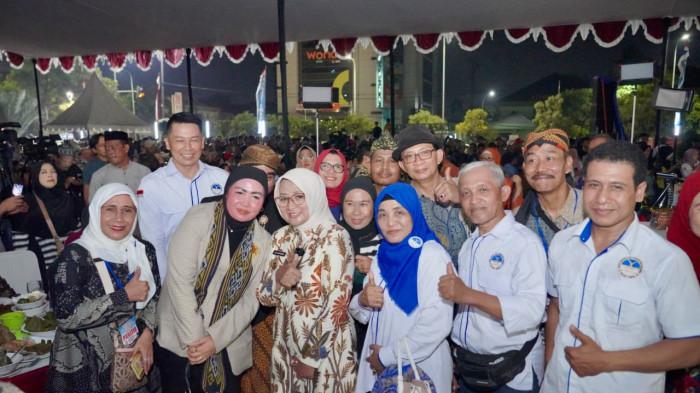 Ribuan Perantau Kebumen Ramaikan Gelar Budaya Walet Emas 2025 di Bekasi ...