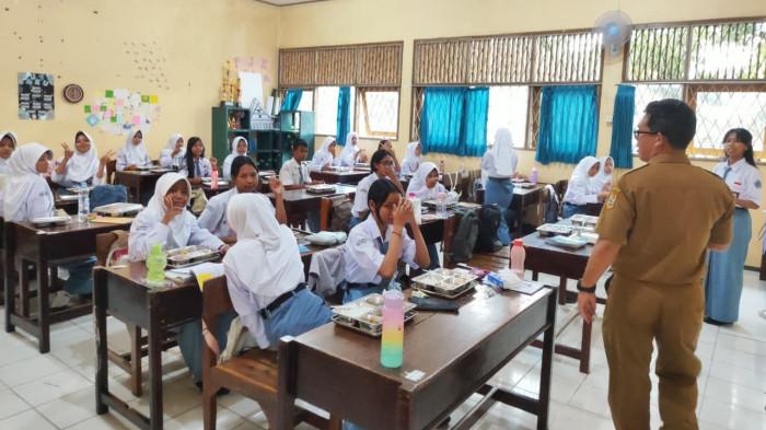 Puluhan Siswa SMAN 1 Bukateja Diare Usai Santap MBG, Sampel Makanan ...
