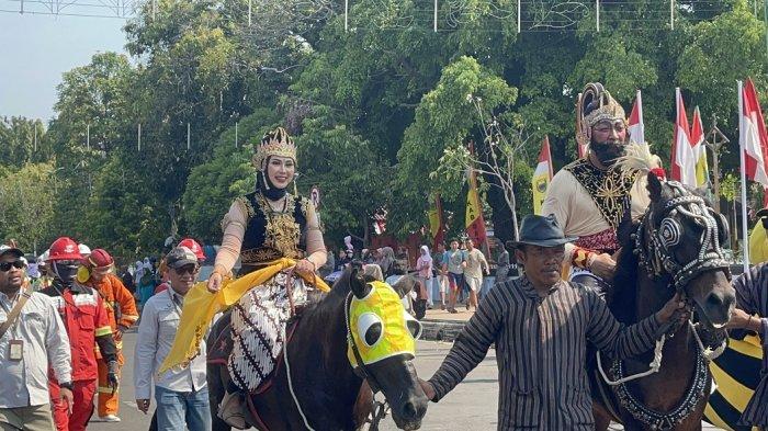 BPI Meriahkan Karnaval HUT RI ke-79 di Batang dengan Tokoh Bima dan ...
