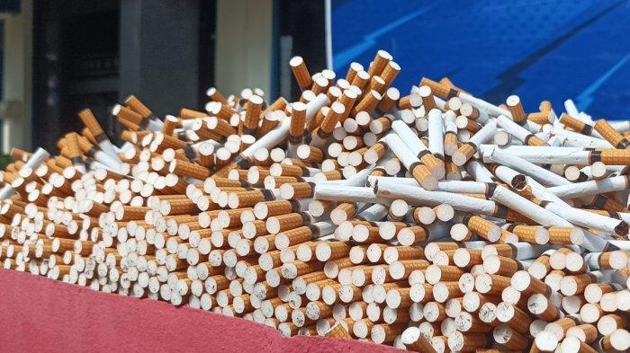 "Ekonomi Sudah Sulit Jadi Makin Sulit" Kata Pedagang Soal Larangan Jual ...