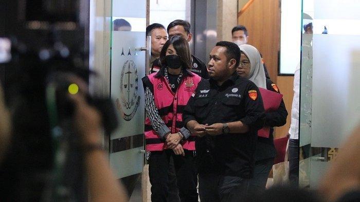 Penampilan Crazy Rich Pantai Indah Kapuk Helena Lim Saat Dijebloskan ...