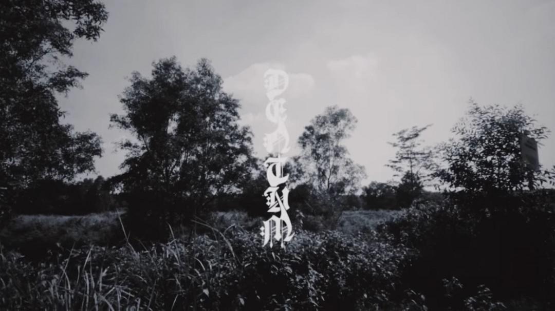 Lirik Lagu Dentum Romantic Echoes - Tribunjateng.com