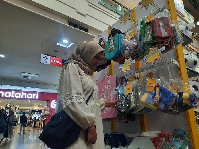 Fenomena Rojali dan Rohana Tak Langsung Tunjukkan Daya Beli Menurun ...