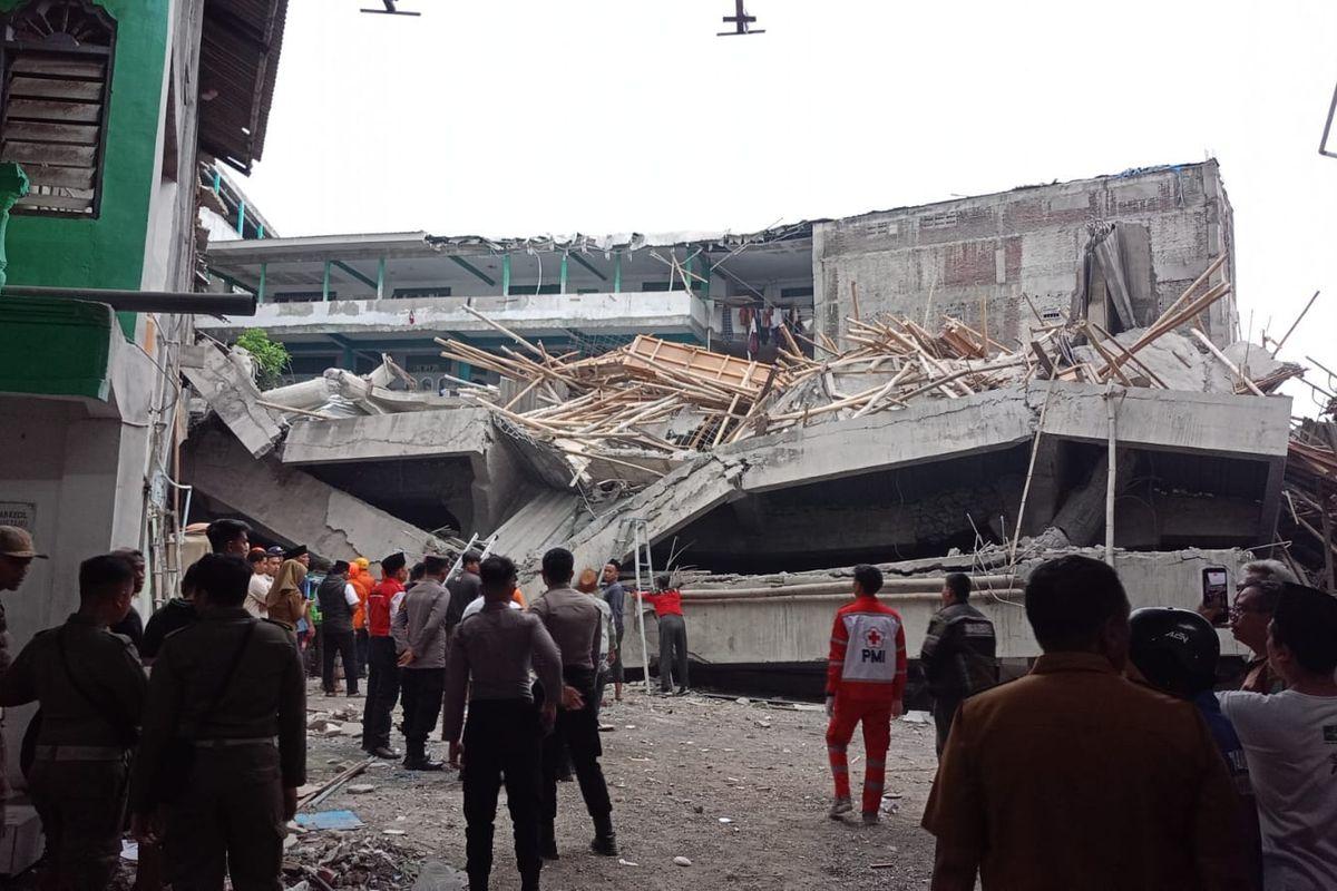 Bau Anyir Mulai Tercium di Reruntuhan Ponpes Al Khoziny, Pencarian ...