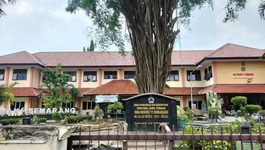 Permintaan Maaf Chiko Alumnus SMAN 11 Semarang Bikin Konten Skandal Smanse: Diedit Gunakan AI ...