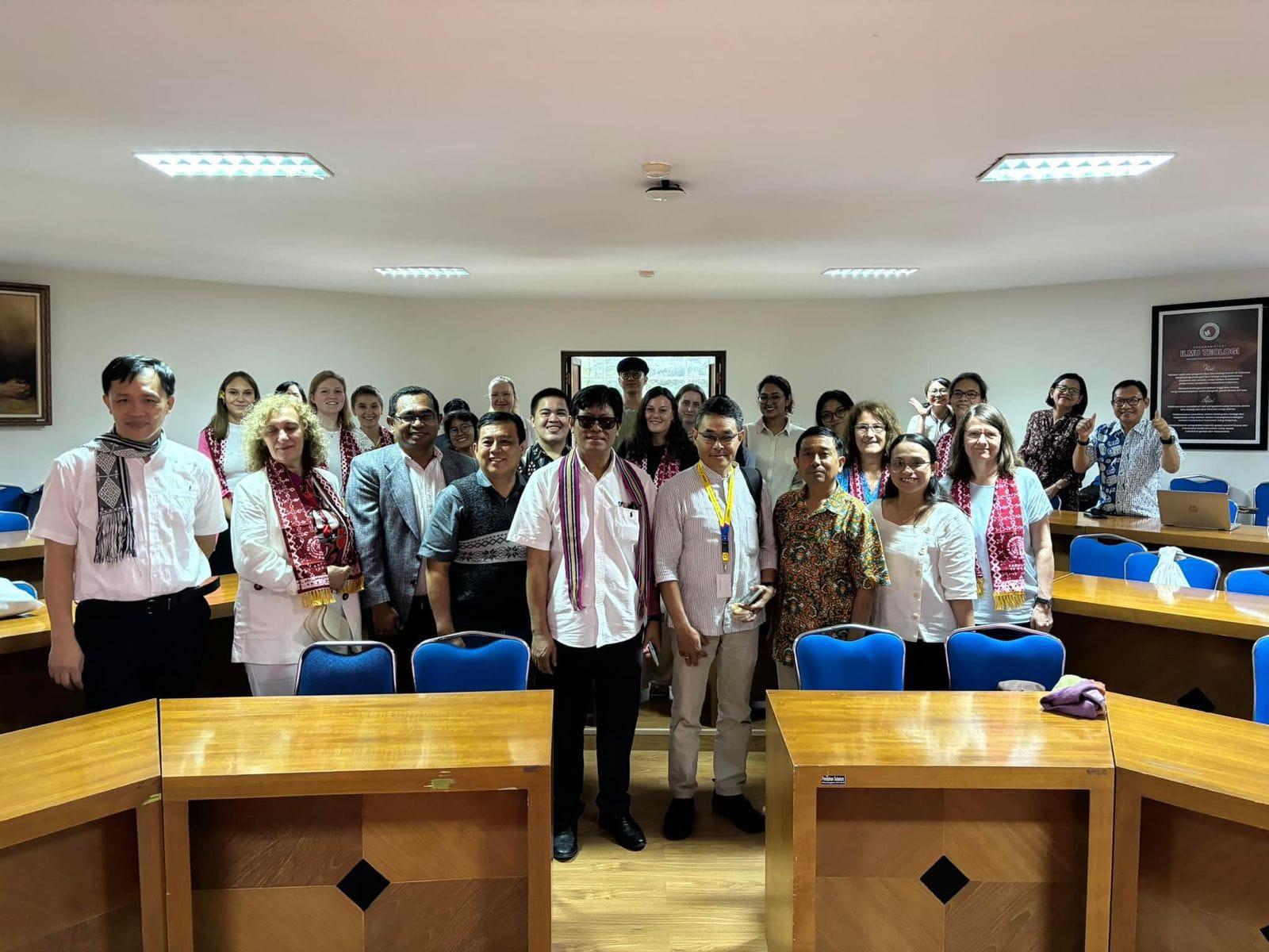 Fakultas Teologi UKSW dan Evangelische Hochschule Darmstadt Jerman ...