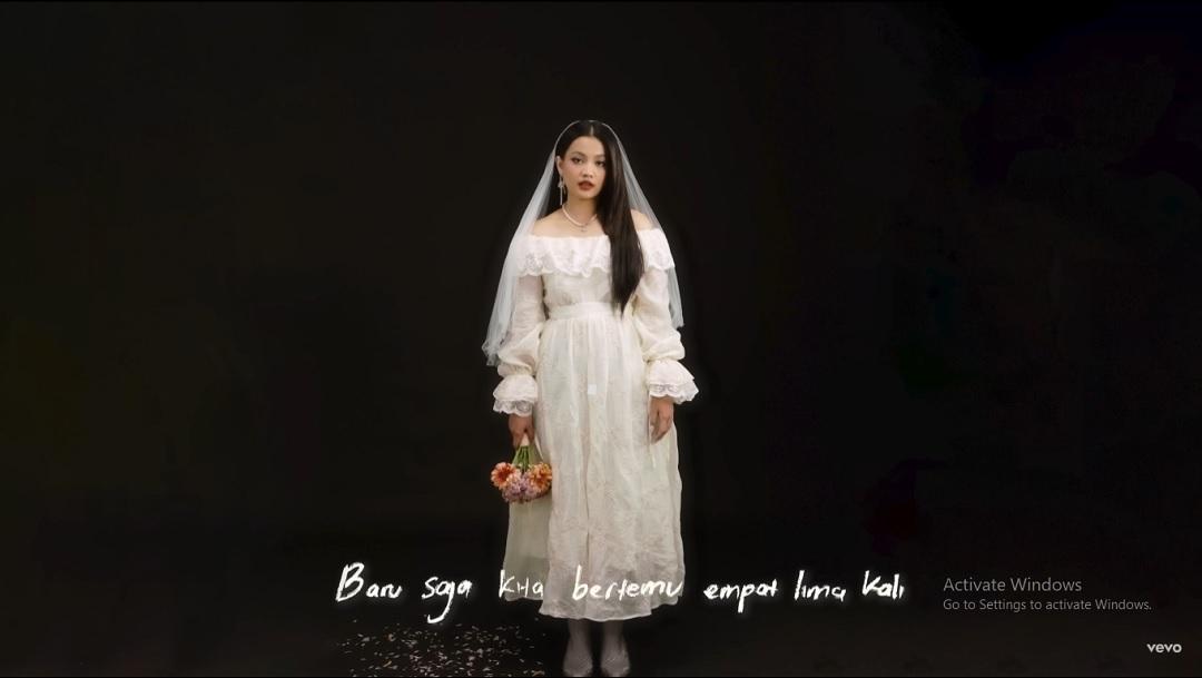 Lirik Lagu berbunga-bunga Sendiri Aruma - Tribunjateng.com