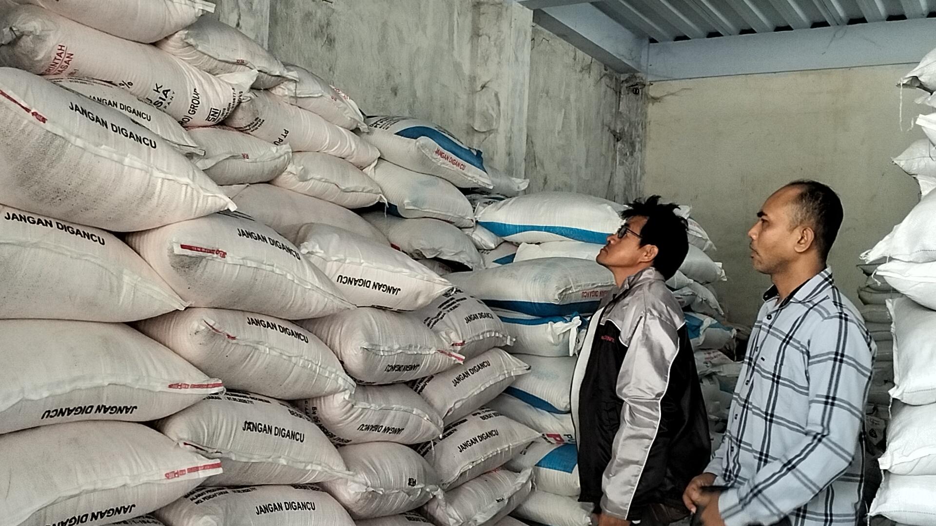 Blora Terapkan Sistem Penebusan Pupuk Bersubsidi dengan KTP, Anggota ...