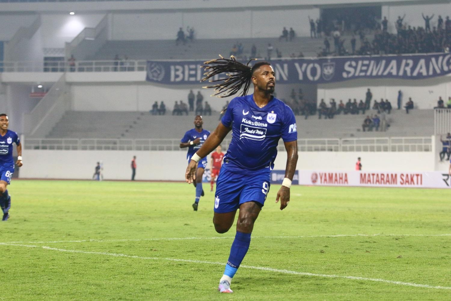 Carlos Fortes Percaya Proses, Dahulukan Kemenangan PSIS Semarang ...