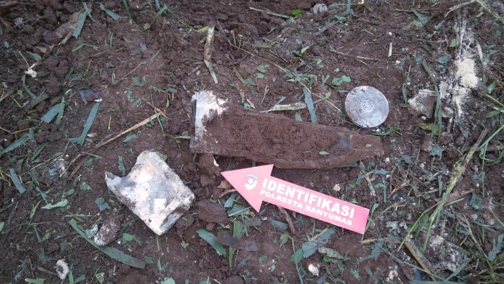 Jibom Diturunkan Tangani Diduga Mortir di Aliran Sawah Milik Warga di ...