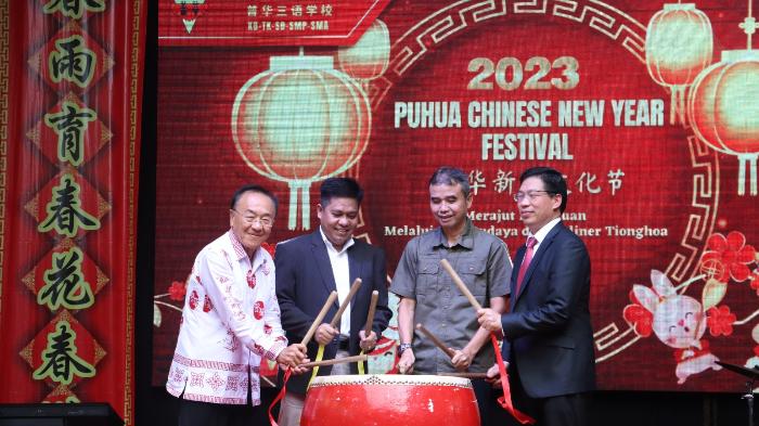 UMP Perkuat Kerjasama dengan Sekolah 3 Bahasa Puhua School ...