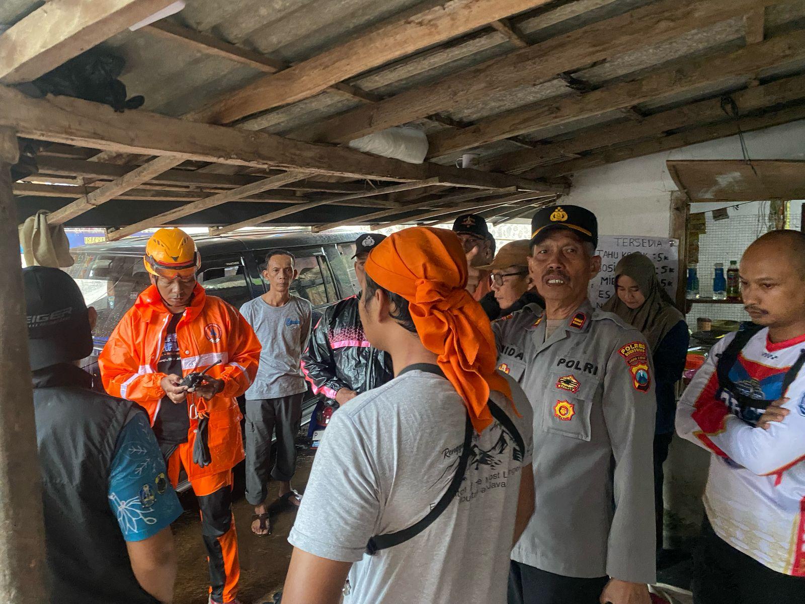 BREAKING NEWS Pendaki dari Jember Dilaporkan Jatuh di Gunung Saeng ...