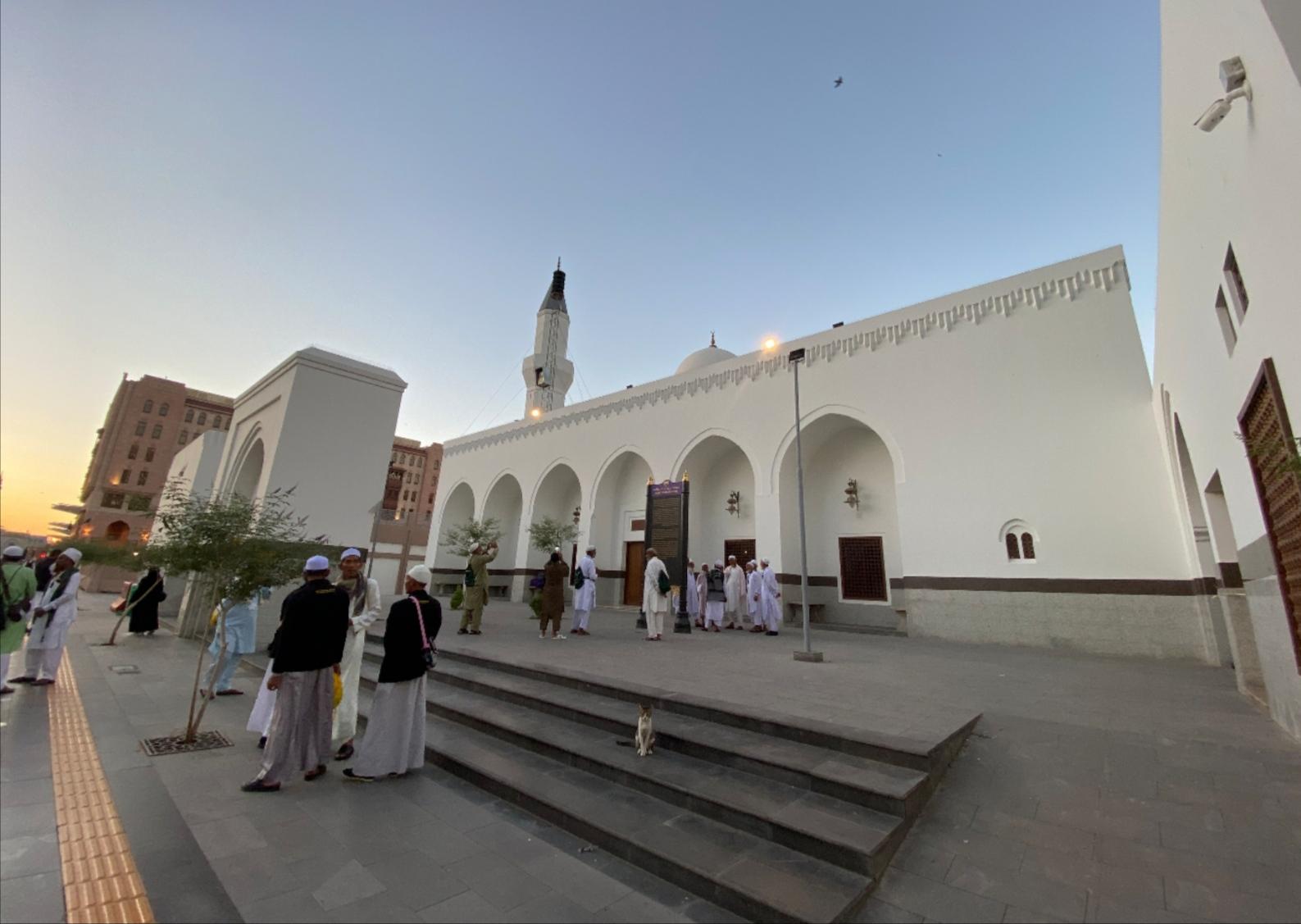 Mengunjungi Masjid Ali bin Abi Talib di Madinah, Tak Jauh dari Masjid ...