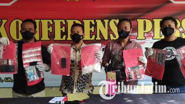 Resahkan Para Orang Tua, Dua Pengedar Pil Dobel L yang Sasar Anak ...