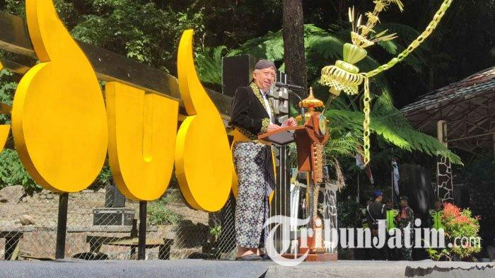 Menjaga Tradisi di Lereng Wilis, Ritual Siraman Sedudo Nganjuk yang ...