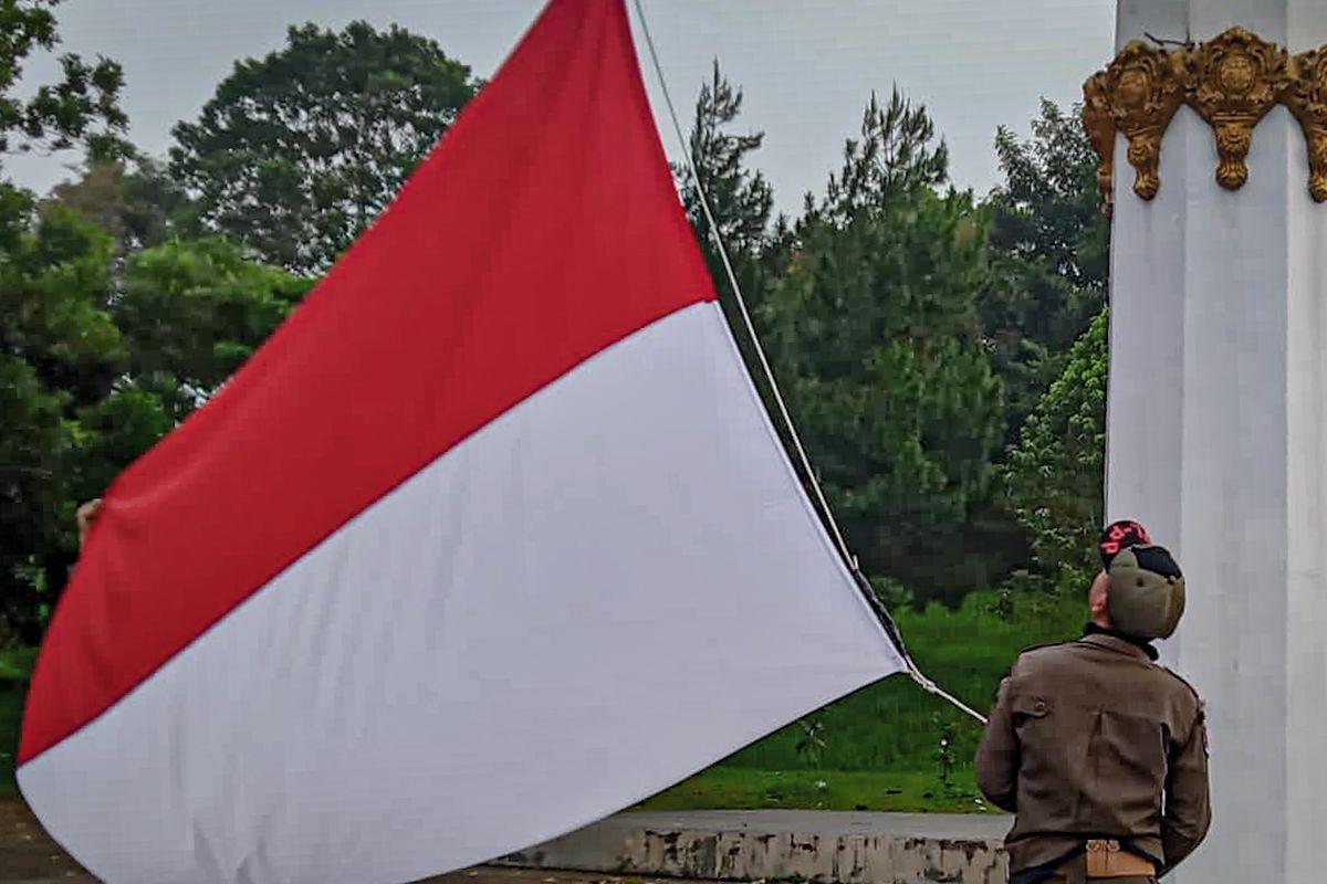 Imbas Aksi Robek Bendera Merah Putih, Siswa MAN 1 Padang Gagal Ujian ...