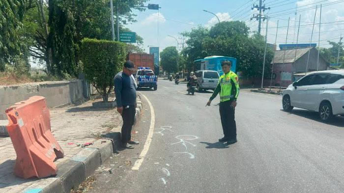 Kecelakaan Maut Di Gresik Suami Saksikan Istri Tewas Jatuh Usai