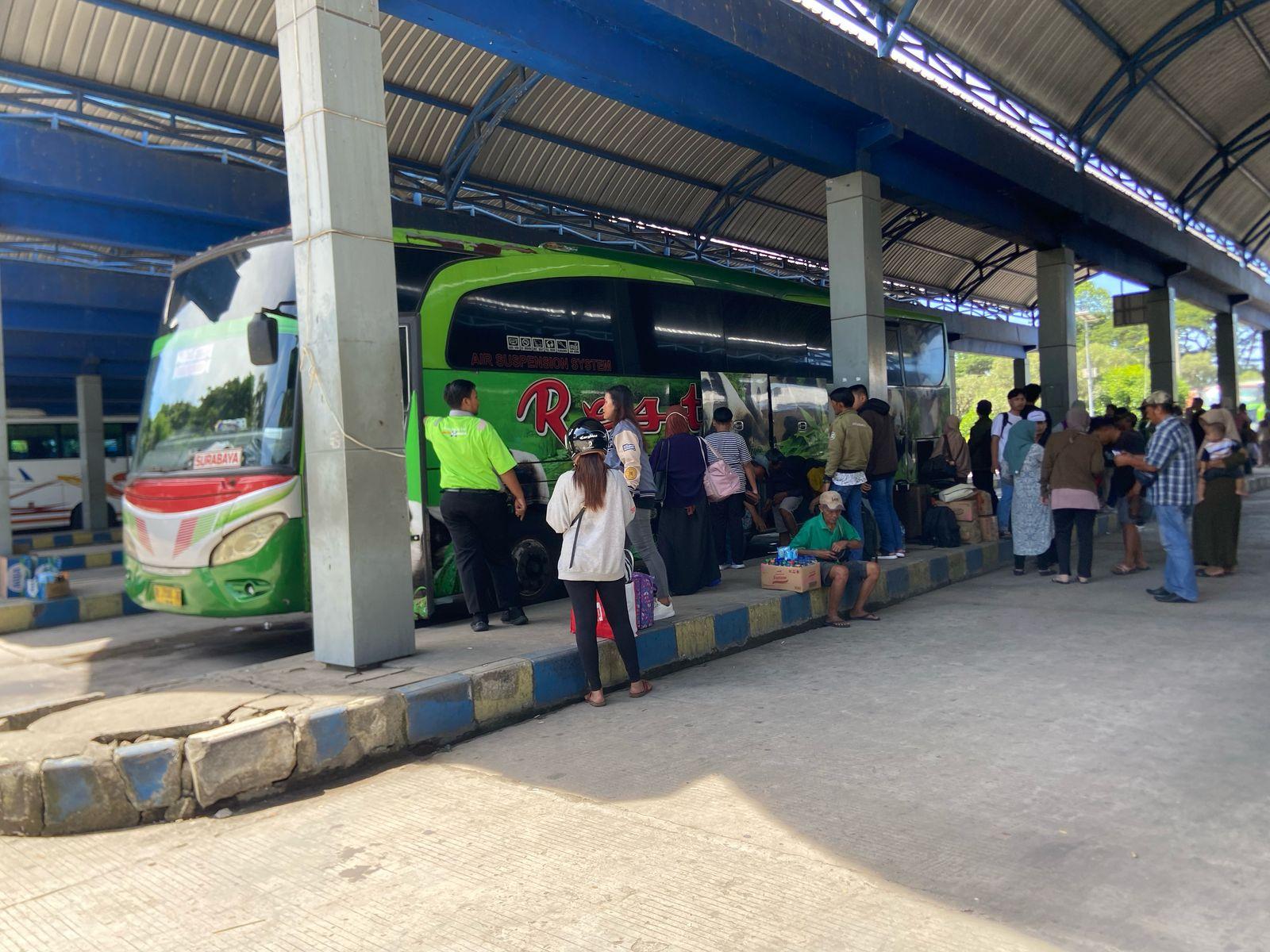 Puncak Arus Balik di Terminal Tipe A Seloaji Ponorogo Mulai Keluarkan ...