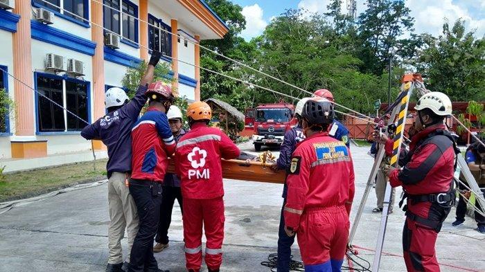 Peringati HKB Nasional 2025, BPBD Klaten Gelar Simulasi Penanganan Bencana Gempa Bumi ...