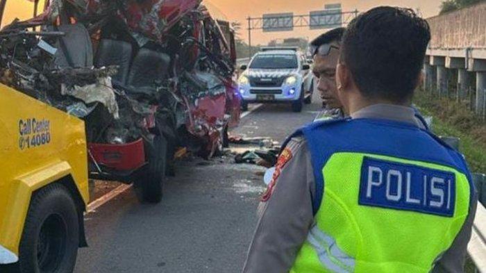 Dua Dugaan Penyebab Kecelakaan Maut di Tol Boyolali Pagi Tadi - Tribunjogja.com