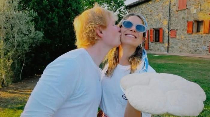 Lirik dan Terjemahan Lagu Camera – Ed Sheeran, Bercerita tentang Istrinya - Tribunjogja.com