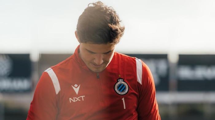 Deadline Transfer: MU Pilih Senne Lammens Dibanding Emiliano Martinez ...