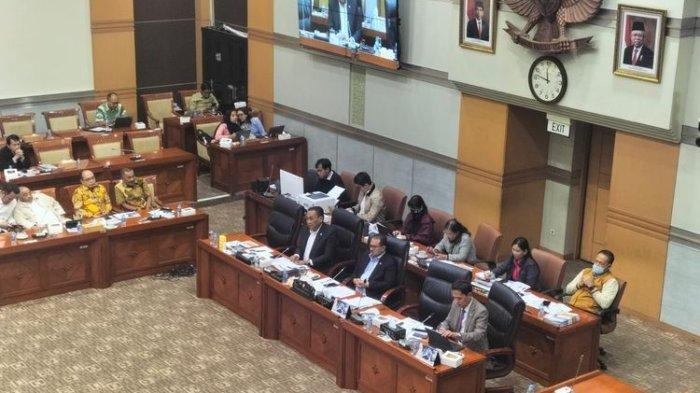 82 Anggota DPR Ketahuan Main Judi Online - Tribunjogja.com