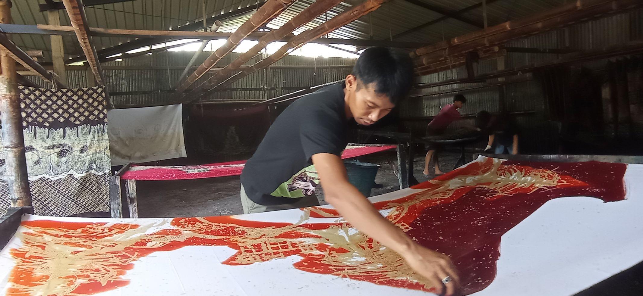 Sembung Batik di Kulon Progo Kebanjiran Orderan Motif Natal ...