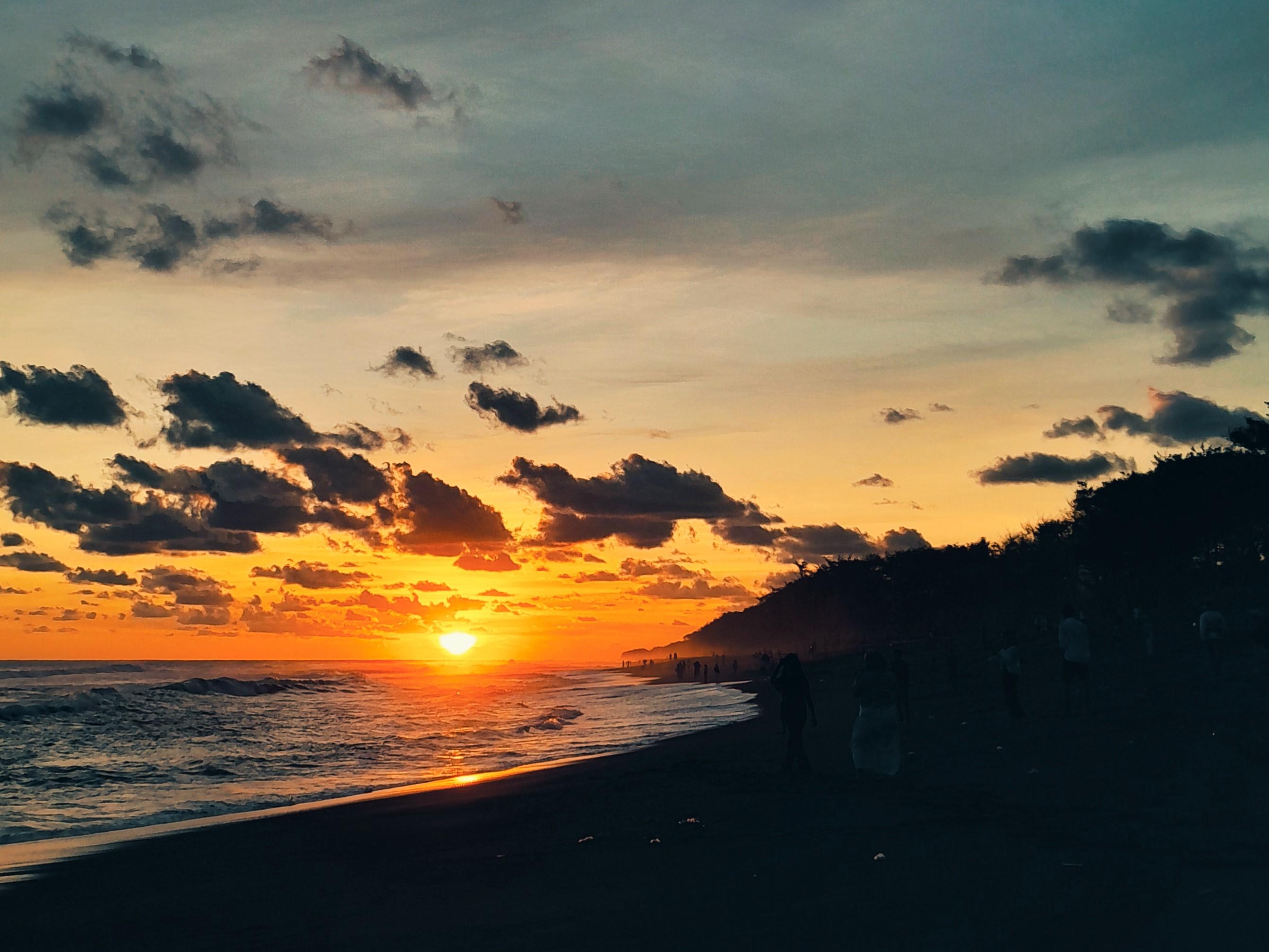 7 Trik Anti Gagal Foto Sunset & Sunrise: Bikin Langit Makin Spektakuler ...