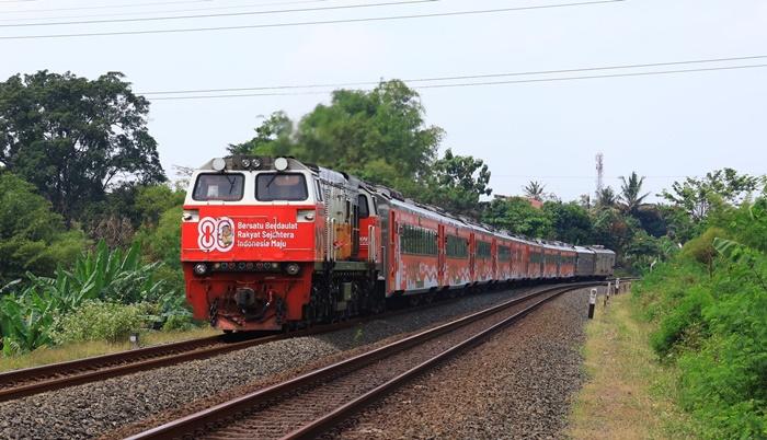 Semangat HUT ke-80 RI, KAI Daop 6 Yogyakarta Hadirkan Livery Merah ...