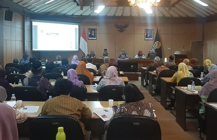Kunjungan Rumah bagi Lansia : Asa Baru Para Lansia di Kala Fisik yang ...