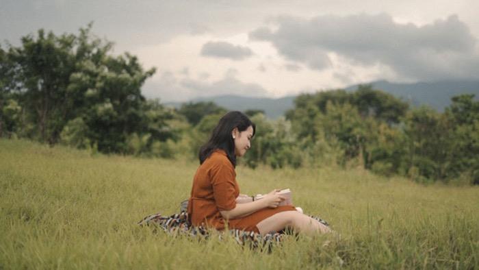 Lirik Lagu dan Terjemahan Persetan dengan Valentine - Mkartikawati ...