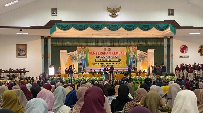 Penyerahan Siswa Kelas XII SMAN 2 Bantul, Ini Pesan Kepala Sekolah ...