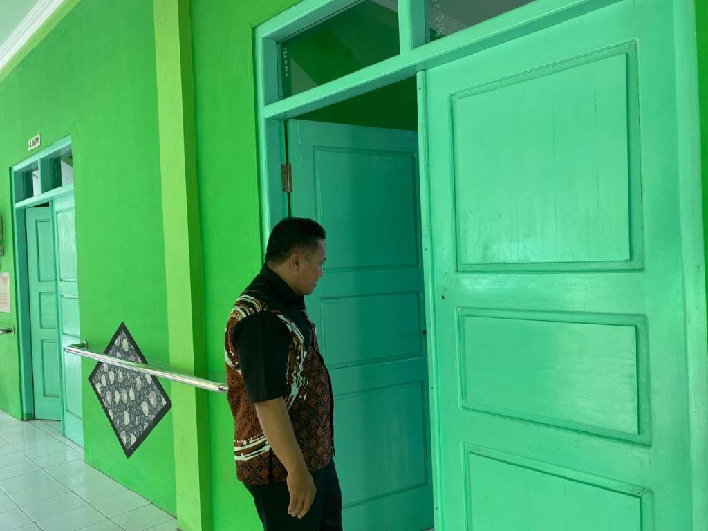 Renovasi SMP N 1 Kretek Dikomplain Pihak Sekolah, Pintu Hingga Lantai ...