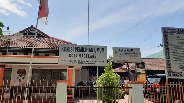 Hingga Pukul 20.30 WIB, 4 Parpol Belum Daftarkan Bacaleg ke KPU Kota ...