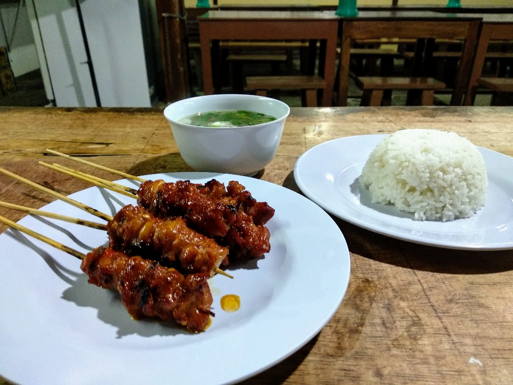 Sate Merah ala Sate Ratu, Nikmatnya Menarik Turis dari 77 Negara ...
