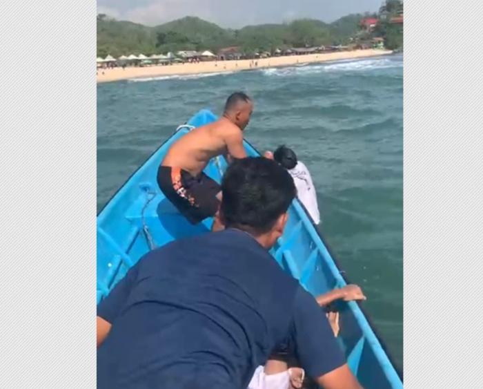 Tiga Wisatawan Tersapu Ombak Tinggi di Pantai Sundak Gunungkidul ...