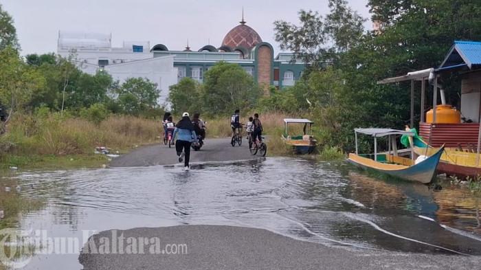 Banjir Rob Ancam Pesisir Tarakan, Warga Diminta Waspada hingga 9 ...