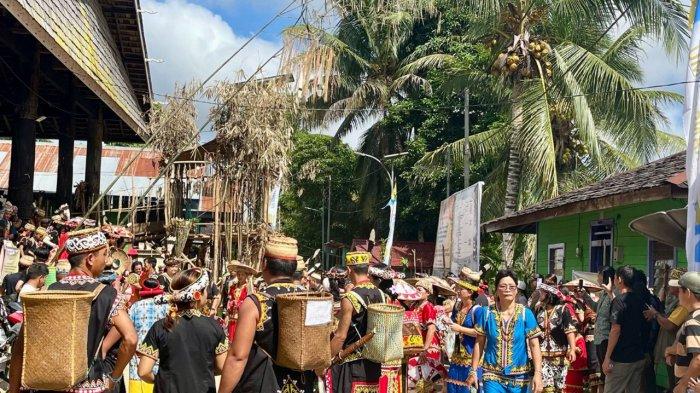 Adat Dangai Berjalan Mandiri, Simbol Kekuatan Budaya Bahau di Mahakam ...