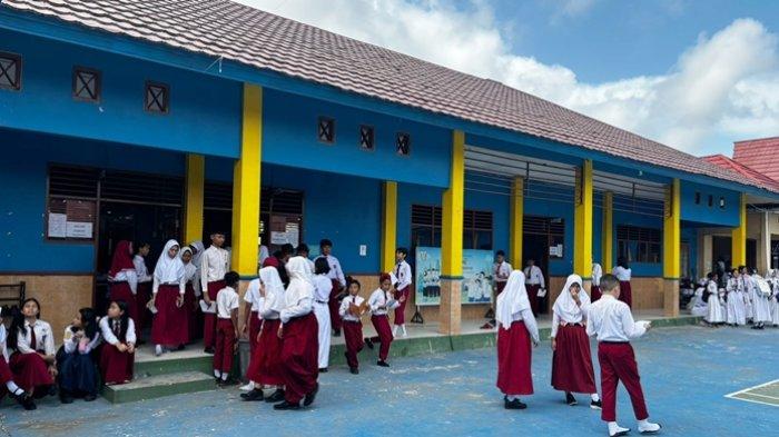 SMPN 3 Tenggarong Izinkan Siswa Baru Gunakan Baju SD, Menunggu Bantuan ...
