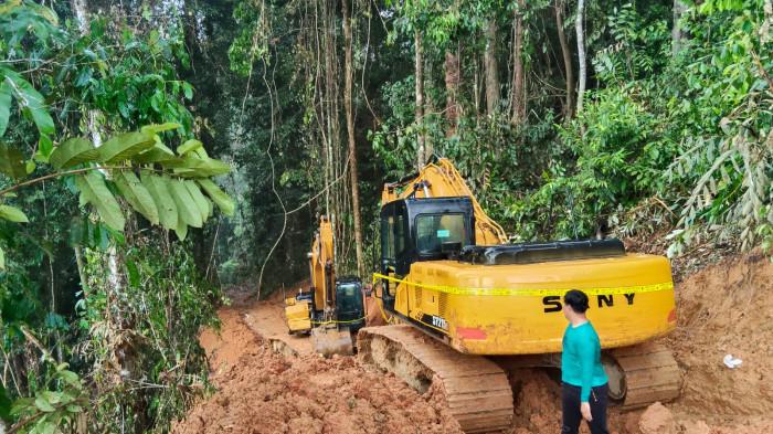 Tambang Emas Ilegal di Tabang Kukar Terbongkar, Polisi Sita Excavator hingga Alat Penyaring ...