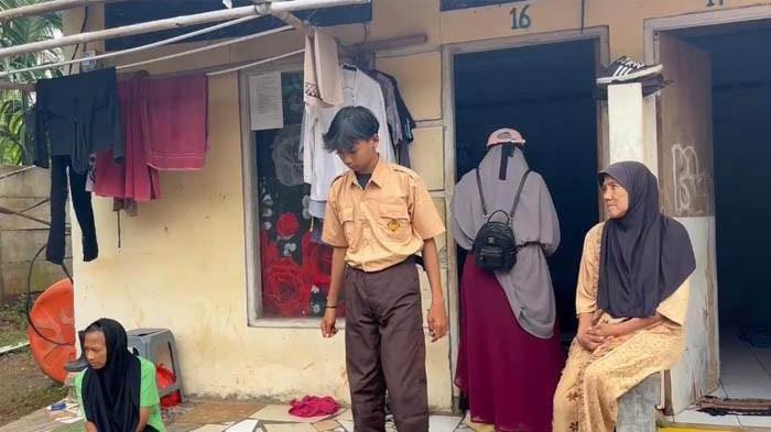 Kisah Haru Kakak-Adik Anak Yatim di Bogor, Bergantian Pakai Seragam ...