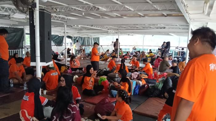 Naik KM Adithya, Pusamania Berangkat ke Parepare, Dukung Borneo FC Raih ...