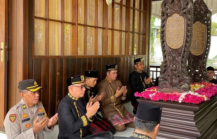Sejarah Tenggarong, Ibu Kota Kabupaten Kukar yang Genap Berusia 243 ...