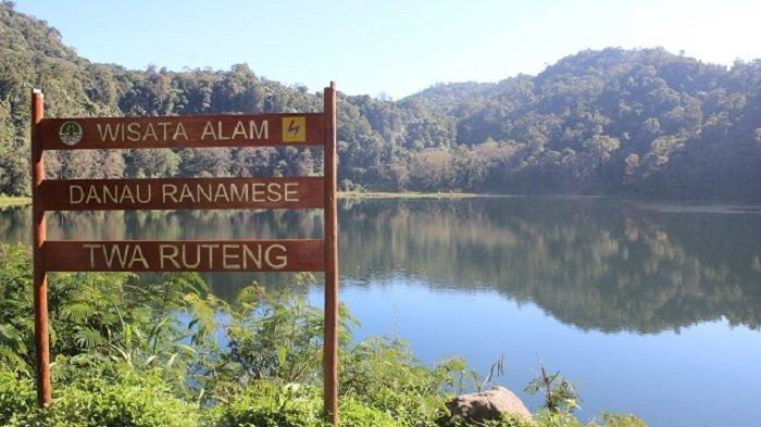 Jelajaj Fllores Wajib Kunjungi 5 Danau yang Indah Di Wilayah di ...