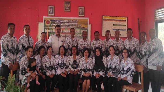 KKKS SD Kecamatan Fatuleu Dilantik, Thobias Fanggi Jadi Ketua, Ari Suryani Bendahara - Pos ...