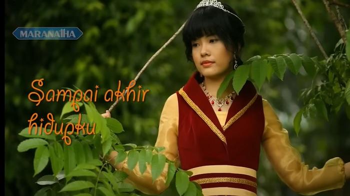 Lirik Lagu Rohani Kristen Judul Tangan Kuat Yang Memegangku dari ...
